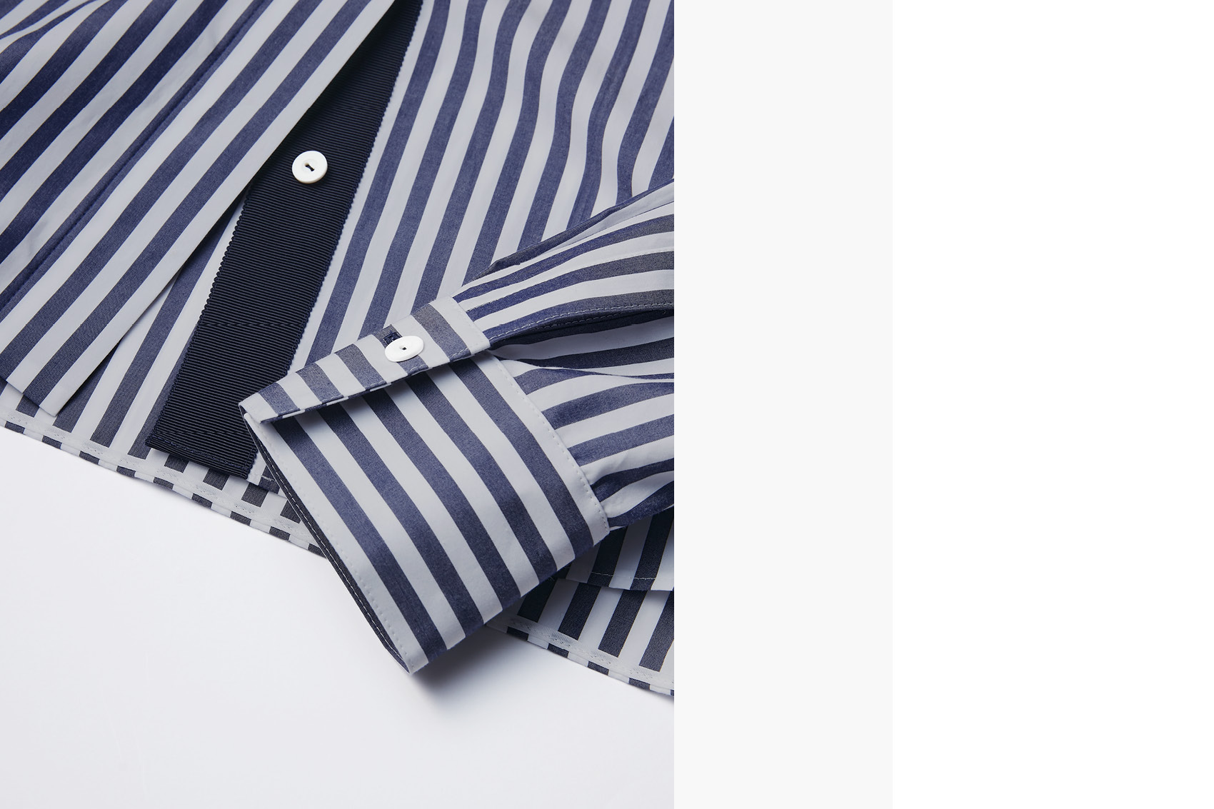DAISY LIN | Official website and Online Boutique / Stripe Shirt "Cote d'Azur Lady" (Navy × White)